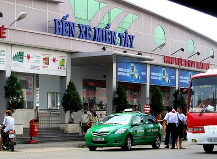 Bến xe miền Đông và miền Tây công bố lịch bán vé Tết, giá vé tăng từ 20 ...