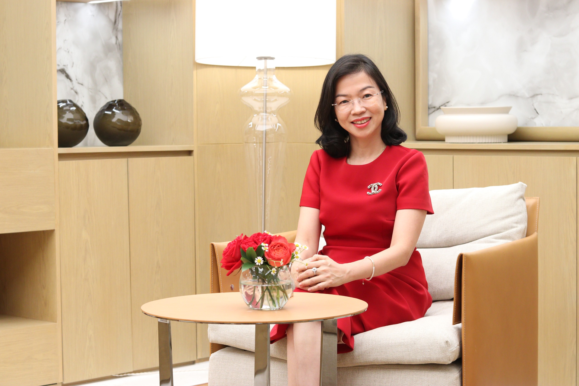 Techcombank ghi dấu ấn nhờ chiến lược nhân sự quốc tế, lọt Top 100 nơi ...