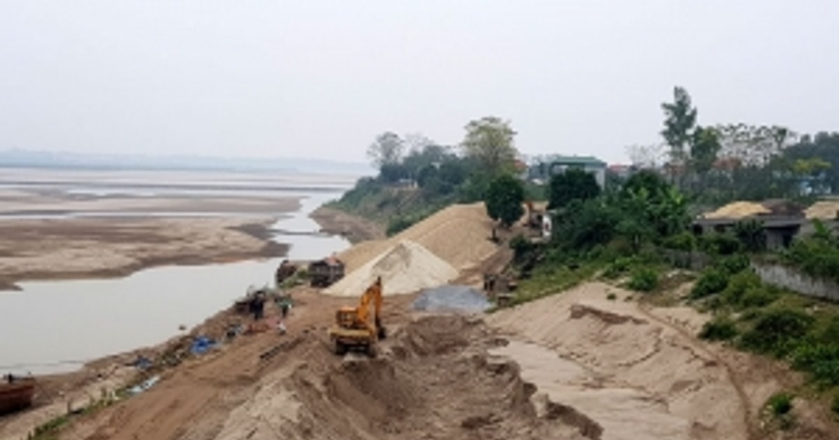 Bến bãi không phép ngang nhiên hoạt động