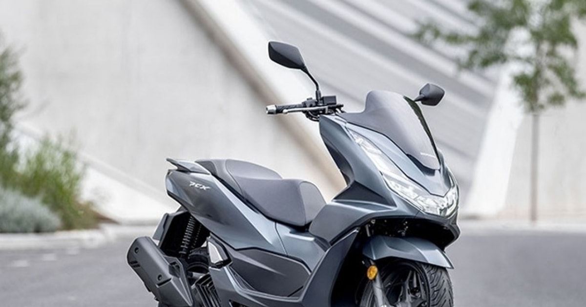 Giá xe máy Honda PCX 160 mới nhất cuối tháng 2/2023