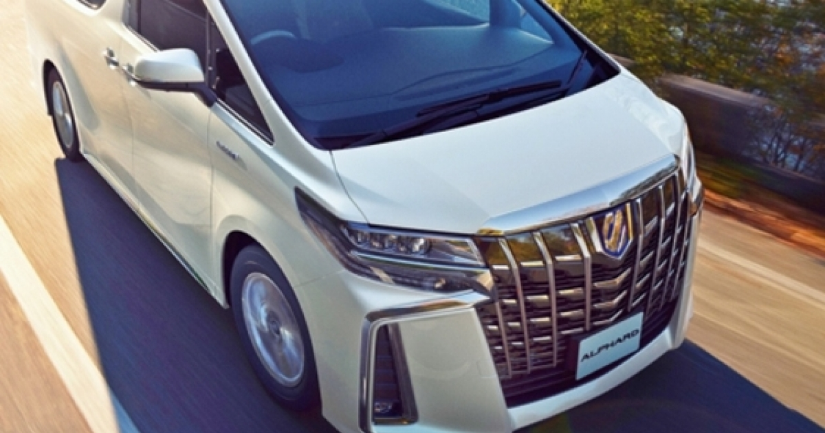 Mãn nhãn với chiếc MPV hạng sang bậc nhất thị trường Việt của nhà Toyota