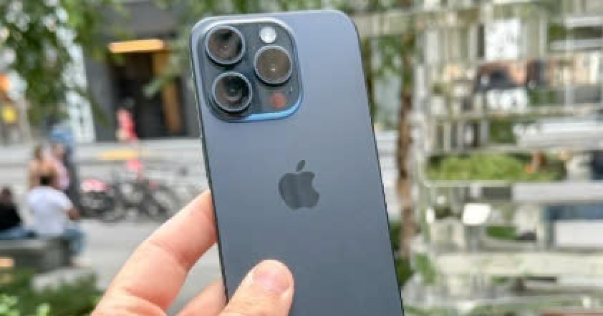 iPhone 15 Pro “sale lớn” cuối tháng 2/2025: “Hàng hiệu” quá dễ tiếp cận